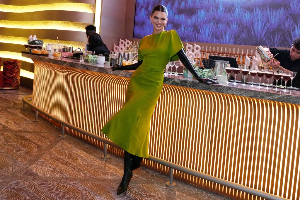 Victoria Beckham's Brand Shows Financial Improvement - Financial News