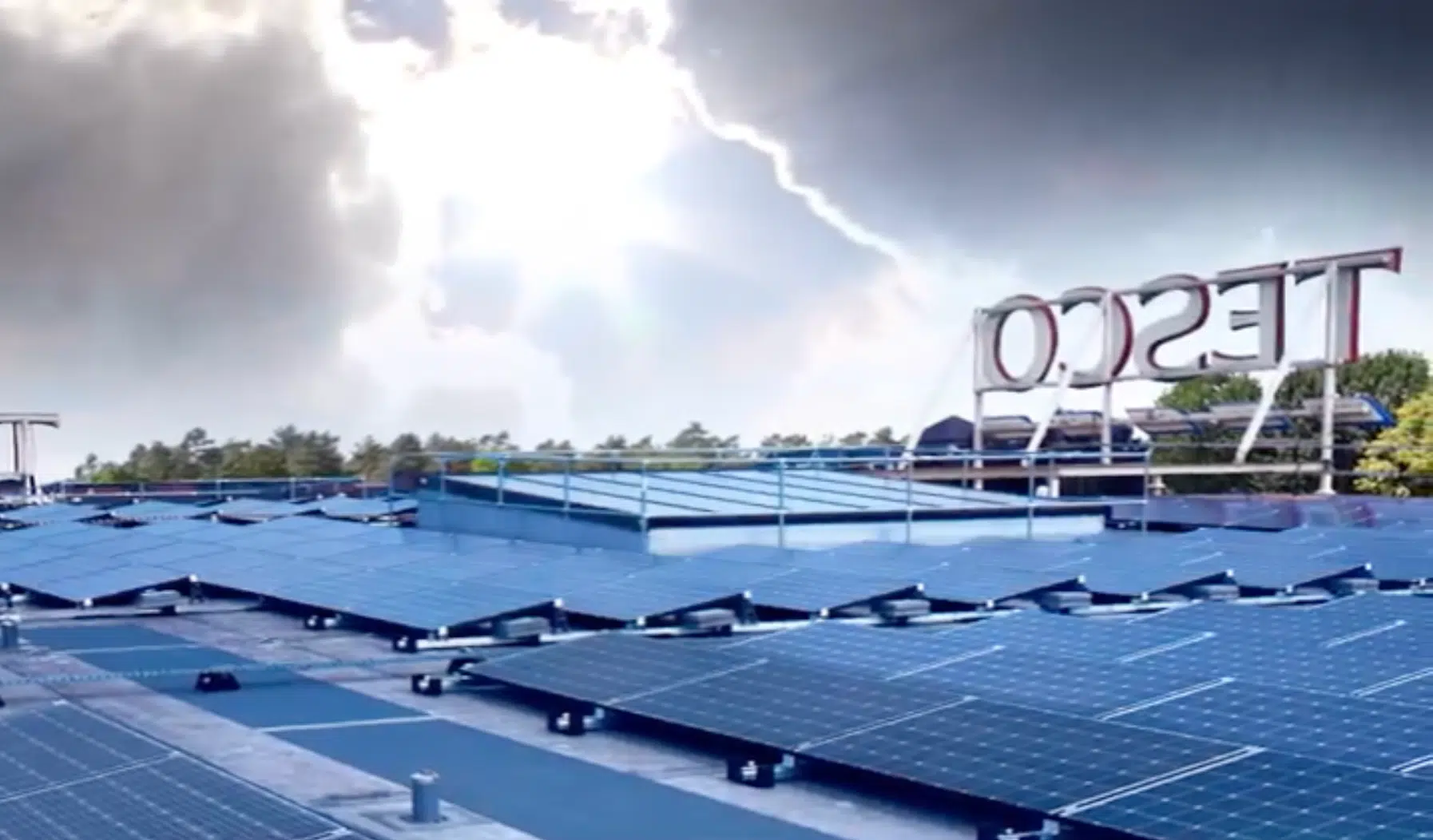 Tesco's Groundbreaking Solar Energy Initiative - Financial News